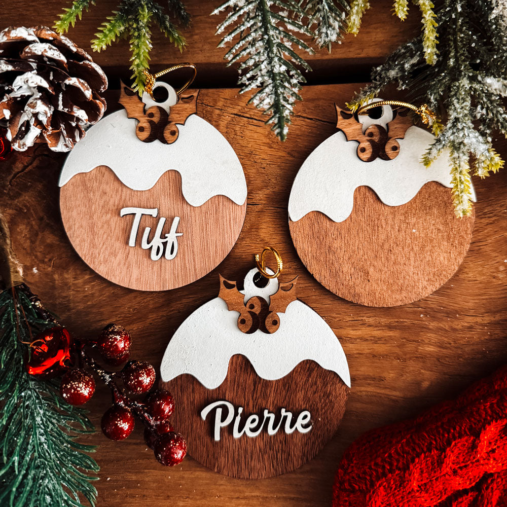 Boule de Noël Houx Personnalisée en Bois – Maison Grenouillet